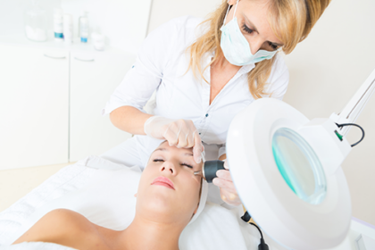 The Comprehensive Guide to Esthetician Training - Esthetician.org